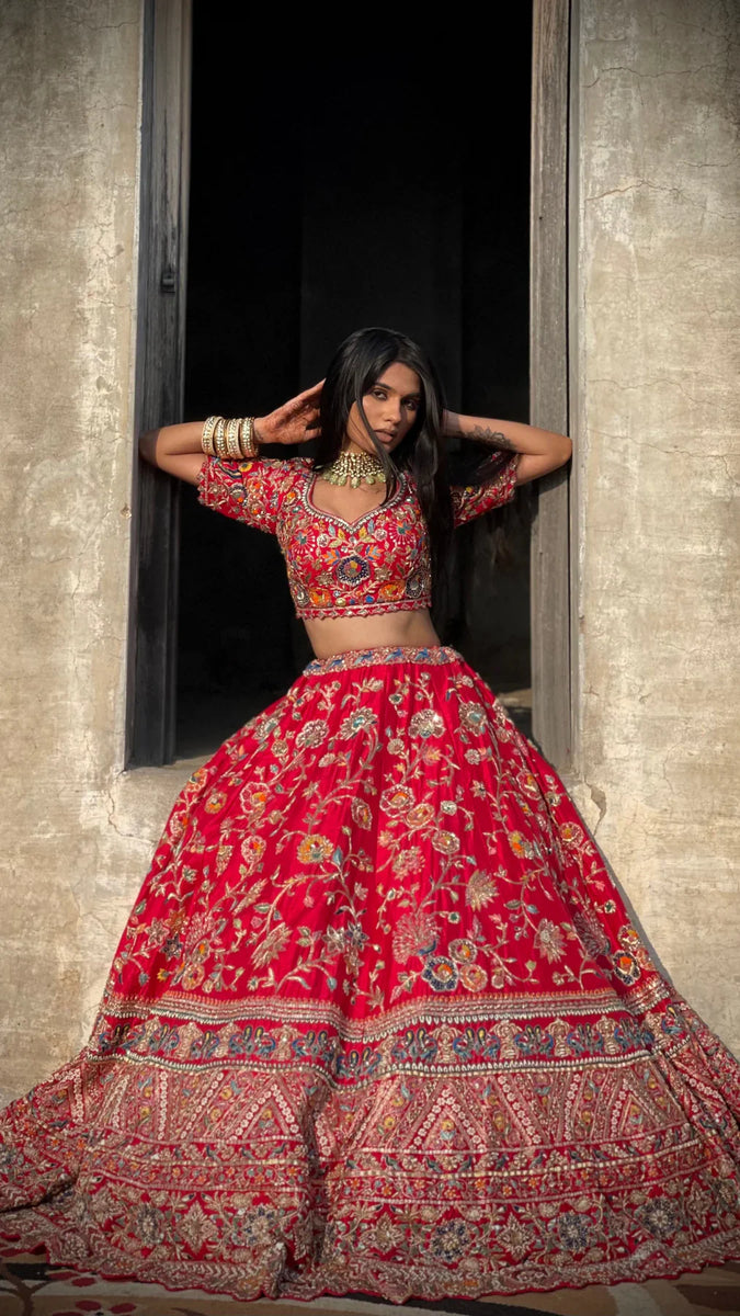 Colour Your Wedding Day: A Guide to Bridal Lehenga Color Combinations ...