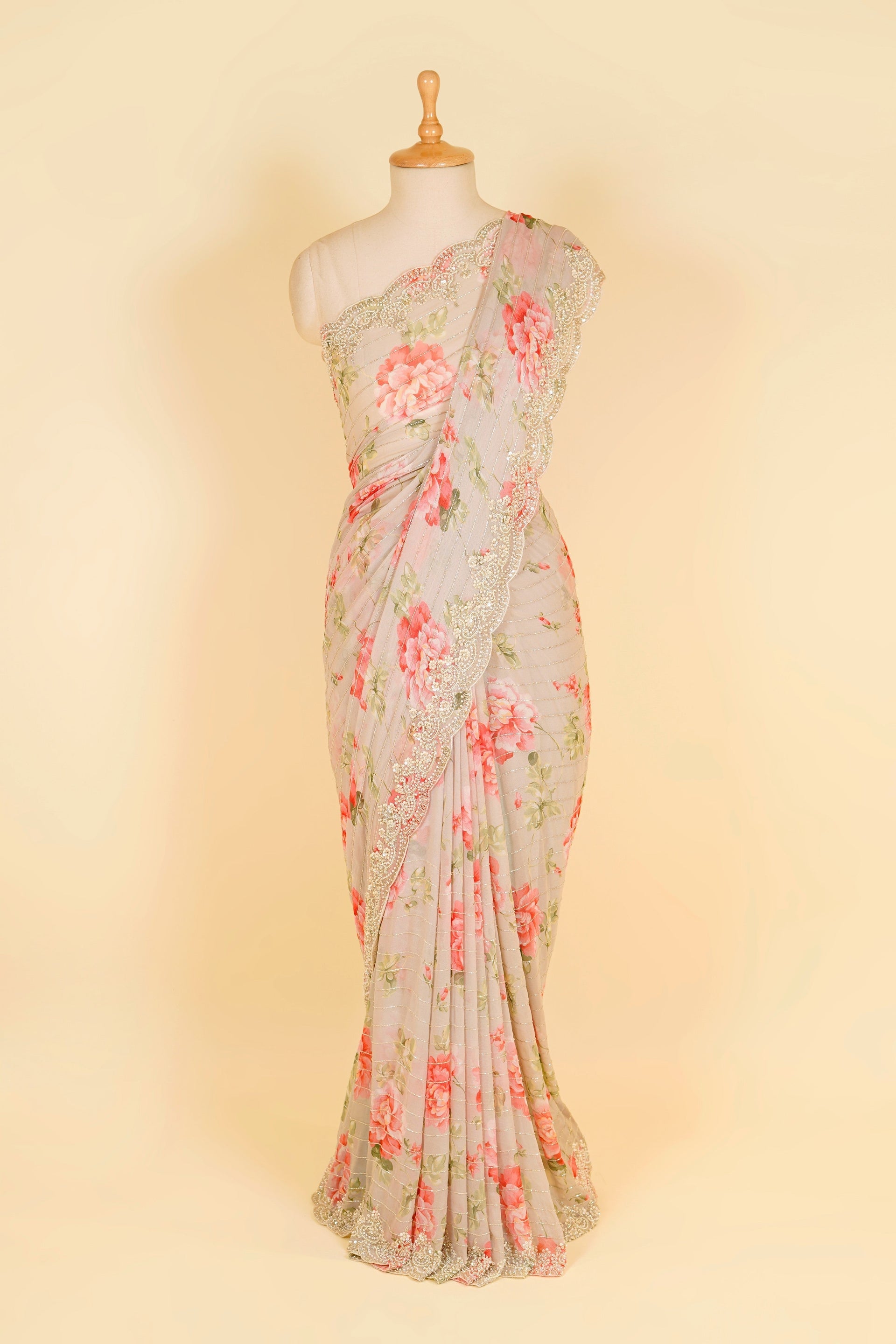 5 Saree Styling Hacks to Elevate Your Ethnic Look – Frontier Phagwara