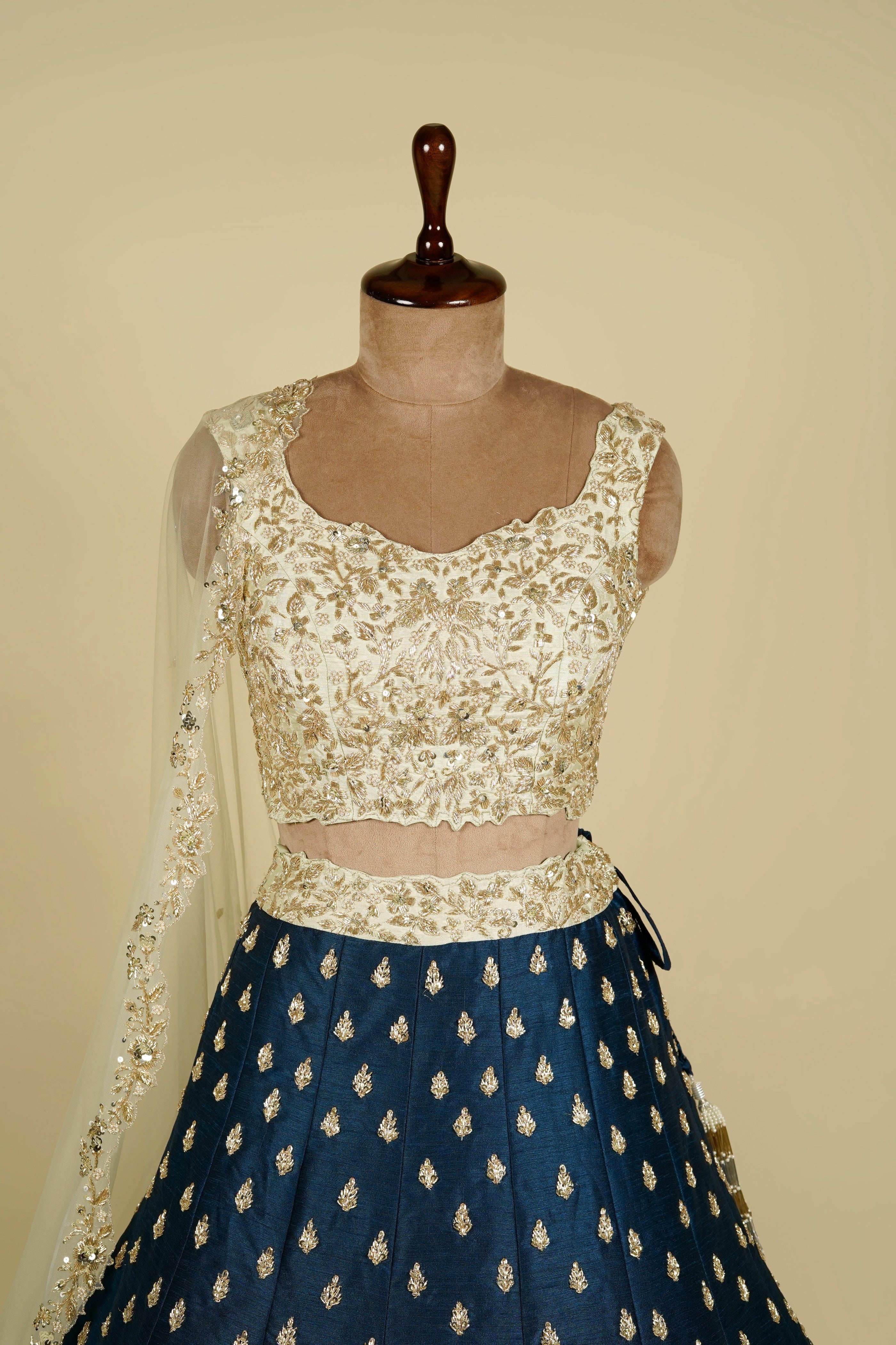 Buy Lehenga Choli embellished with Zardosi Work Online– Frontier Phagwara